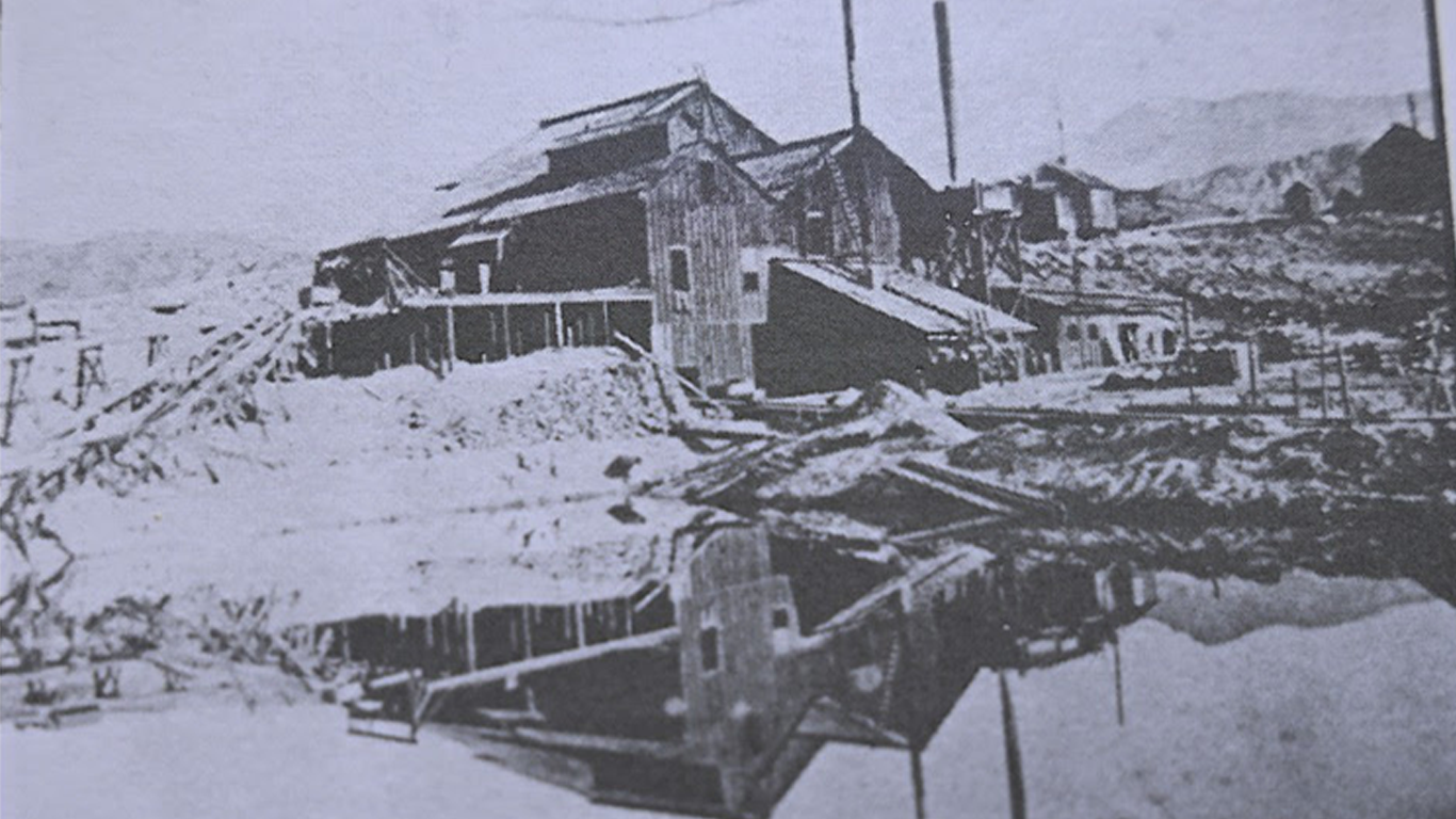 Mining-Then and Now - Silver Reef Museum
